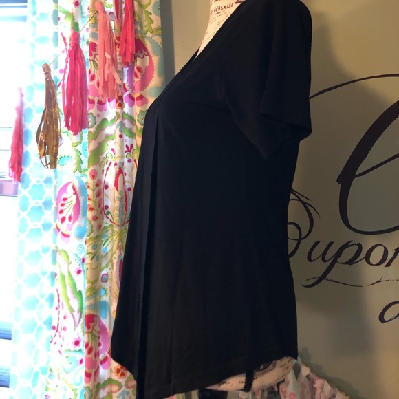 Yelete | Tops | Yelete Black Split Front Tshirt Size Medium | Poshmark